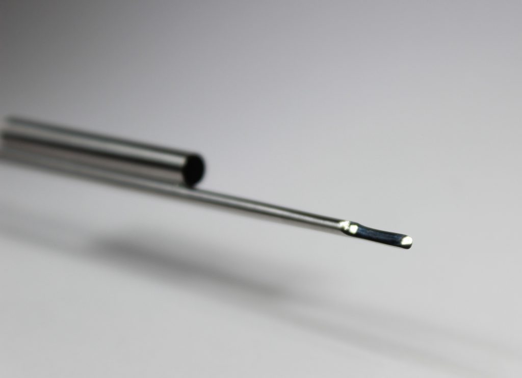 Cuchilla reutilizable de acero con forma lanceolada – Dewimed. Tienda ...